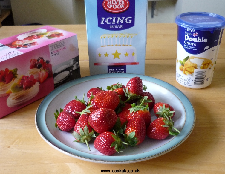 Eton Mess from Cookuk